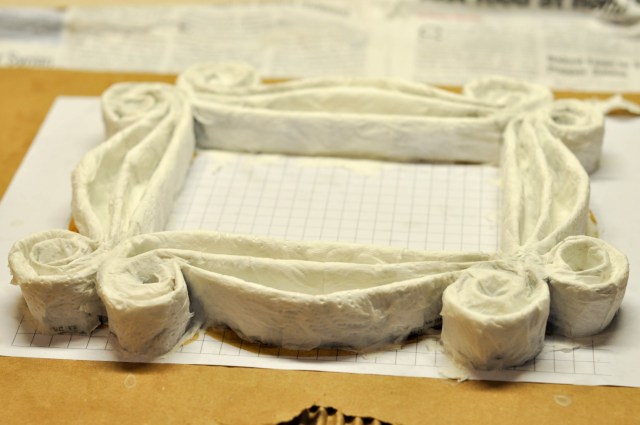 DIY Project: Monica’s Peep Hole Frame – DIARY OF A PMP MOM